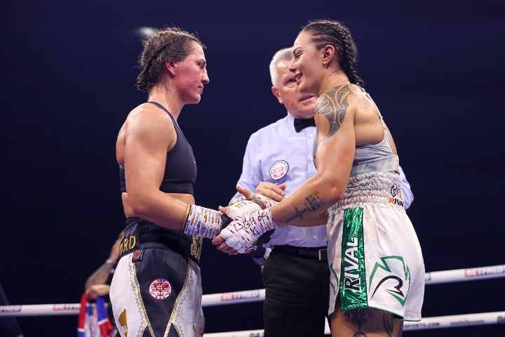 Photos: Ellie Scotney Fights Past Cherneka Johnson, Captures IBF Title - Boxing News